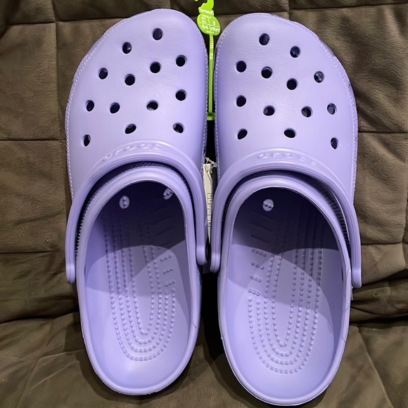 CROCS | Shoes | New Crocs Classic Mens Sz 1 Awesome Shoes | Poshmark